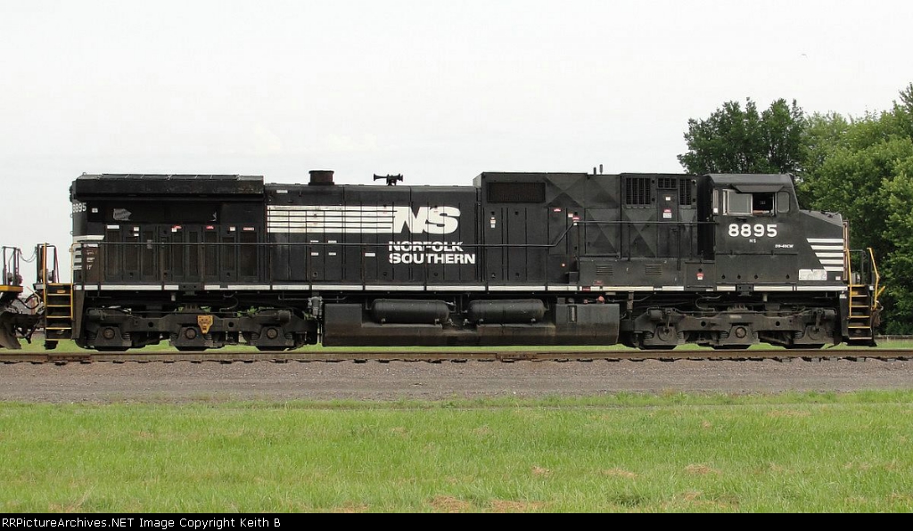 NS 8895